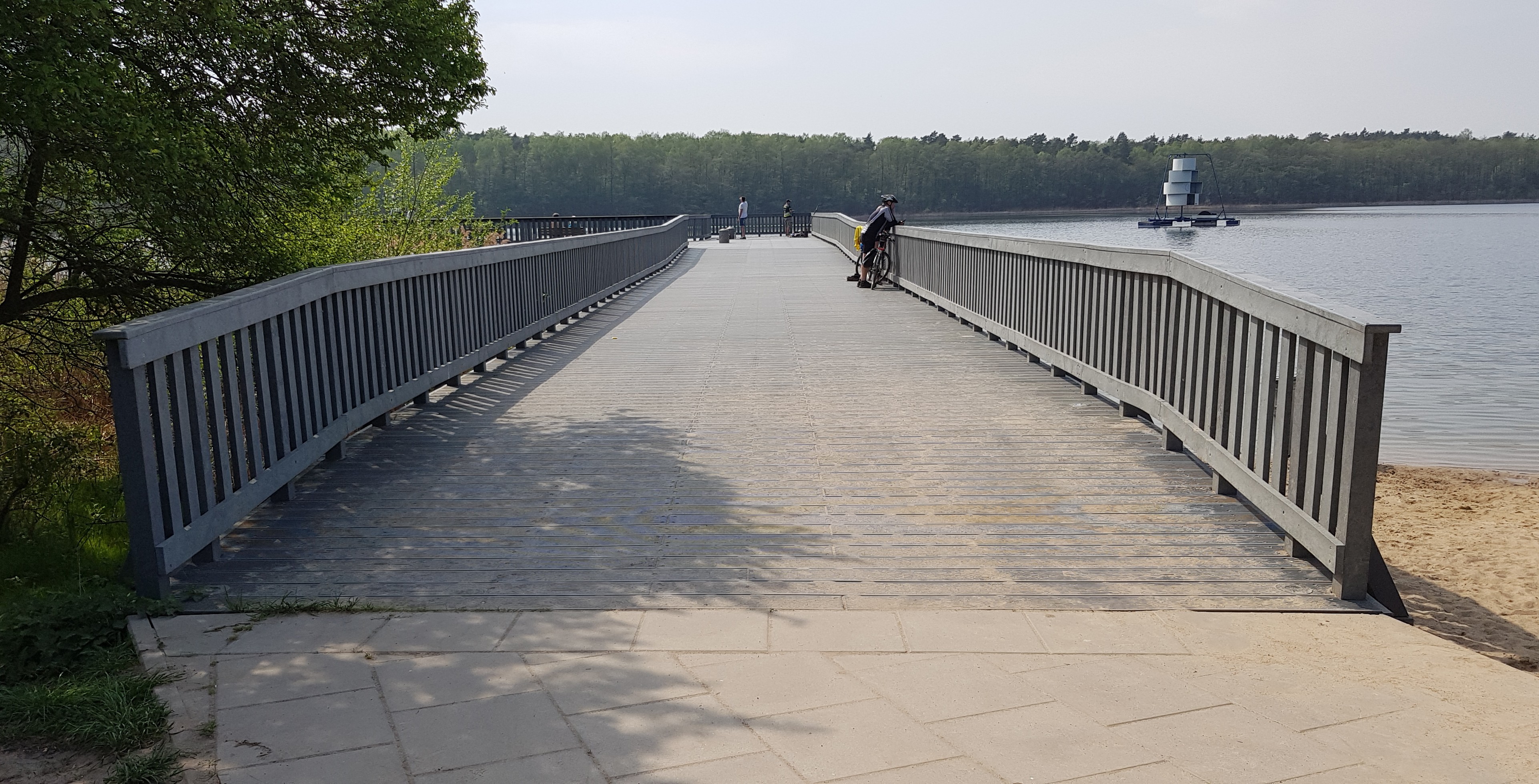 Rusza odbudowa pomostu nad Jeziorem Strzeszyńskim